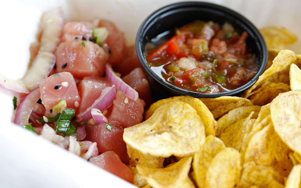 Poke-Poke-Bowl-Volcano-Bay - Spreading Magic