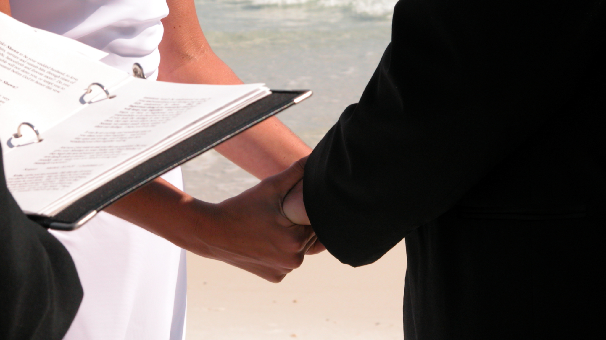 Why You Need a Professional Wedding Officiant for Your Ceremony